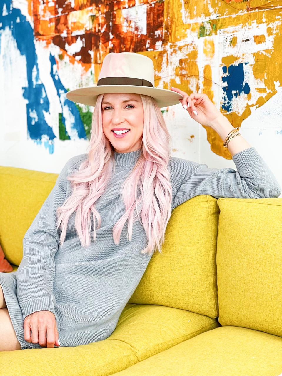 7 Skincare Rules Celebrity Esthetician Renée Rouleau…