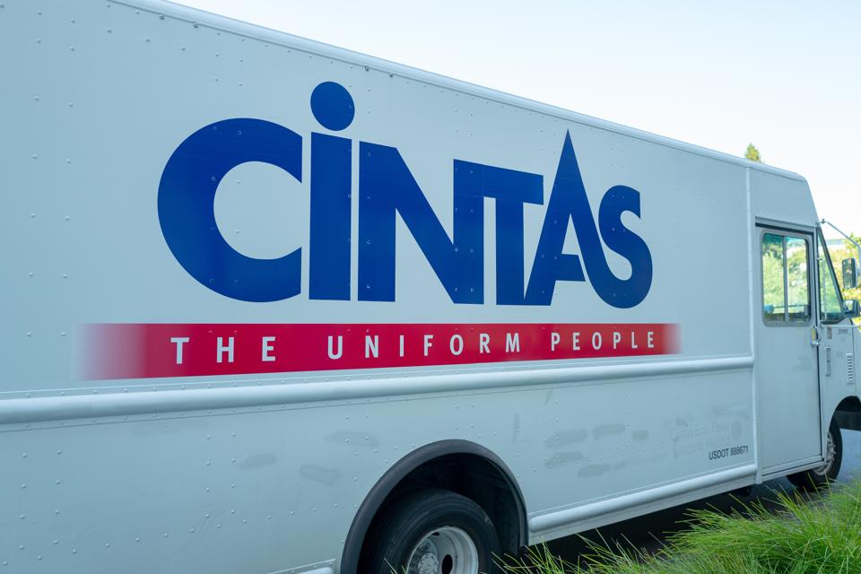 Cintas Corporation Stock Poised For Rise In The Coming Month?
