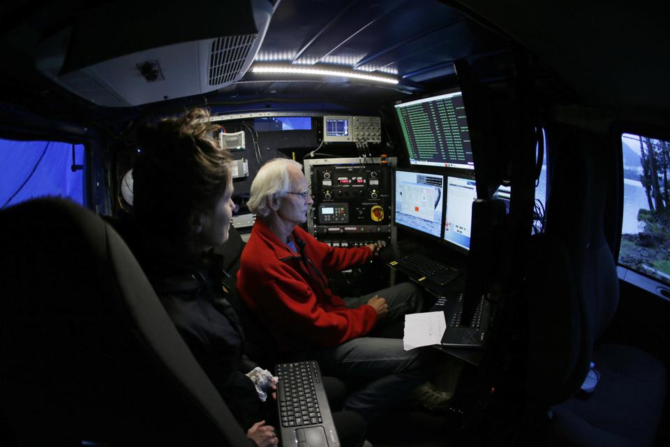 How Do You Become A Meteorologist?