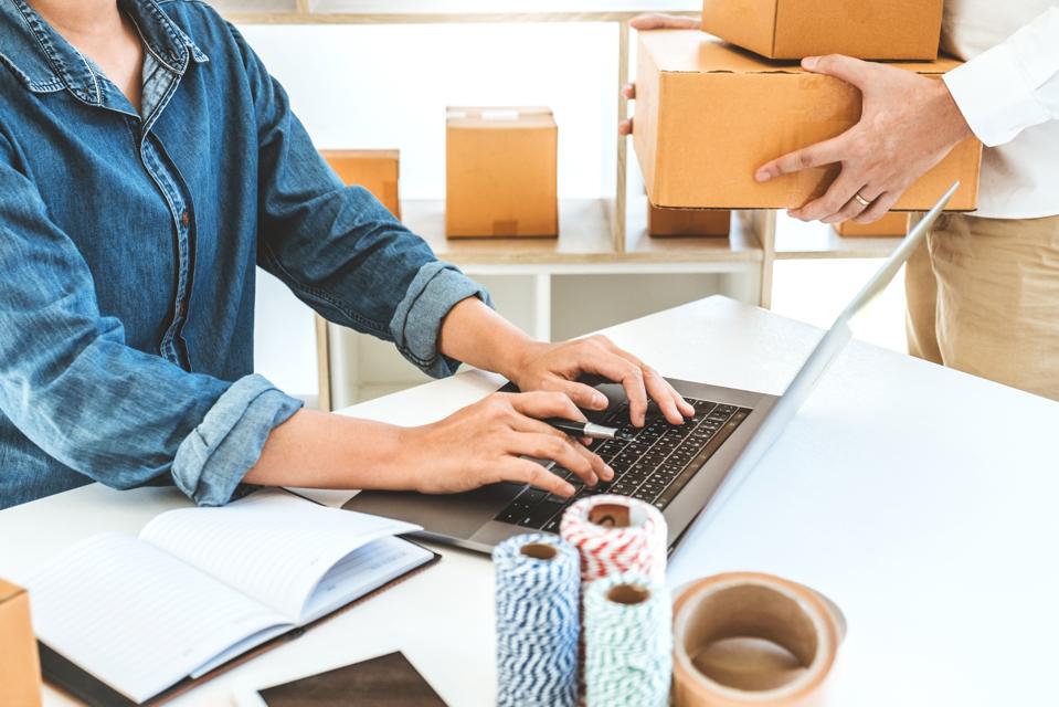 3 Things All Online Businesses Need To Attract A Constant Stream Of ...