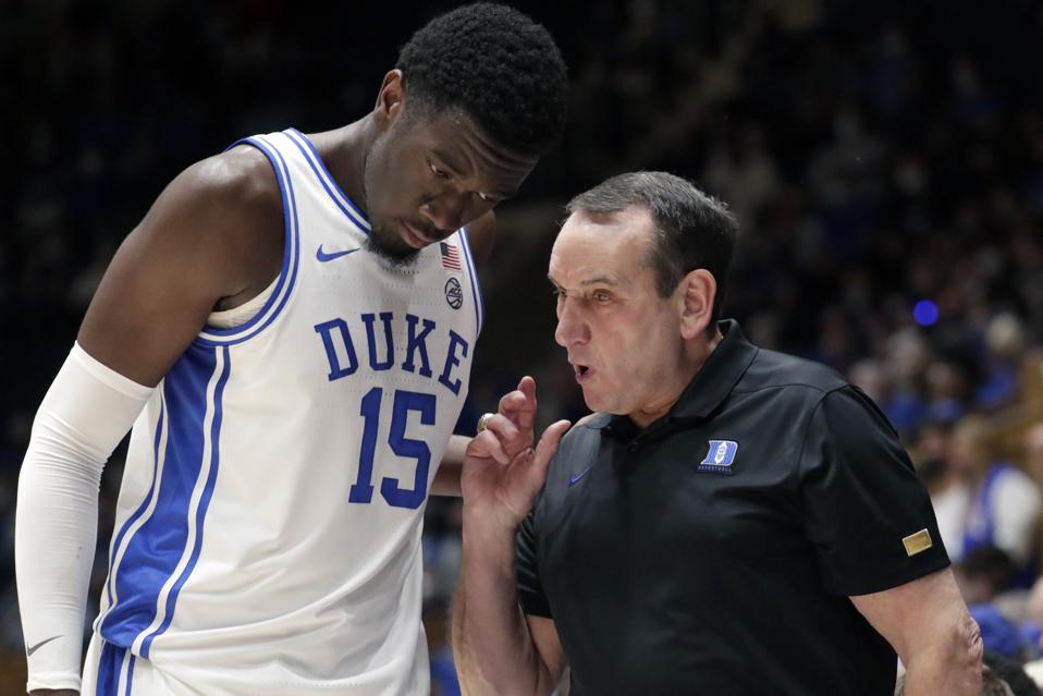 Duke, Kentucky Men’s Basketball Programs Open Season With First Matchup ...