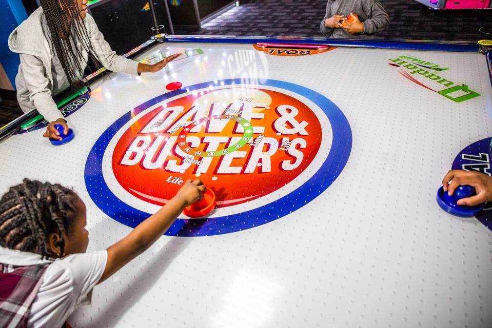 Earnings Preview: What To Expect From Dave & Buster’s Today
