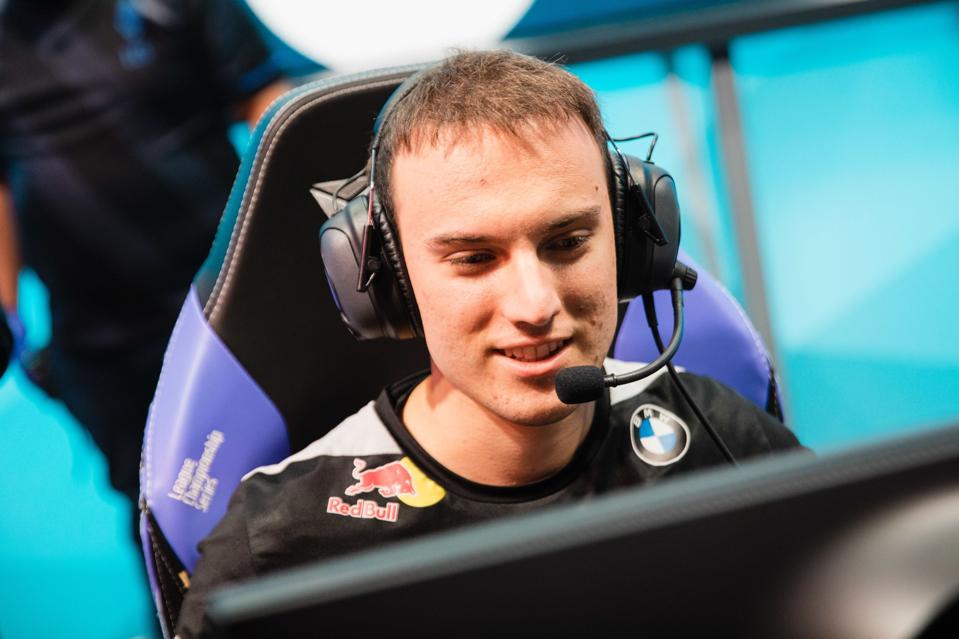Team Vitality’s New ‘League Of Legends’ Star Perkz Considered Retiring ...