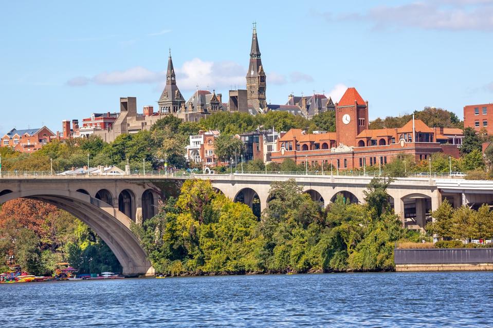 Coursera Partners With Georgetown University To Offer Its First Online ...
