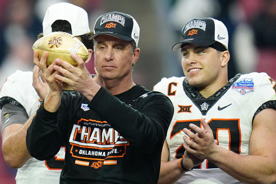 Hawaii’s Timmy Chang Is The 10th Former Quarterback…