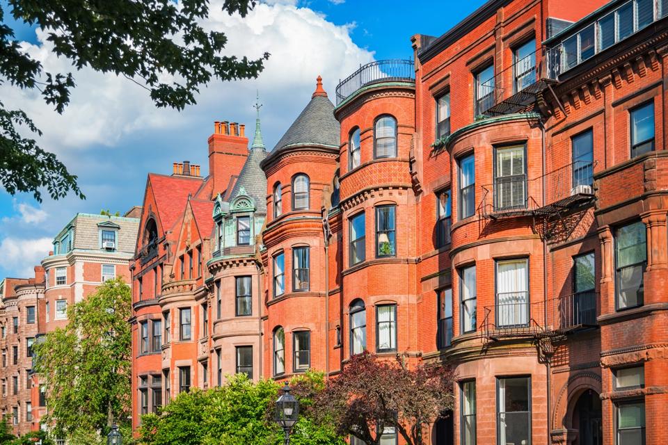 A Beginner’s Guide To Back Bay, Boston’s Most Stunning Historic District