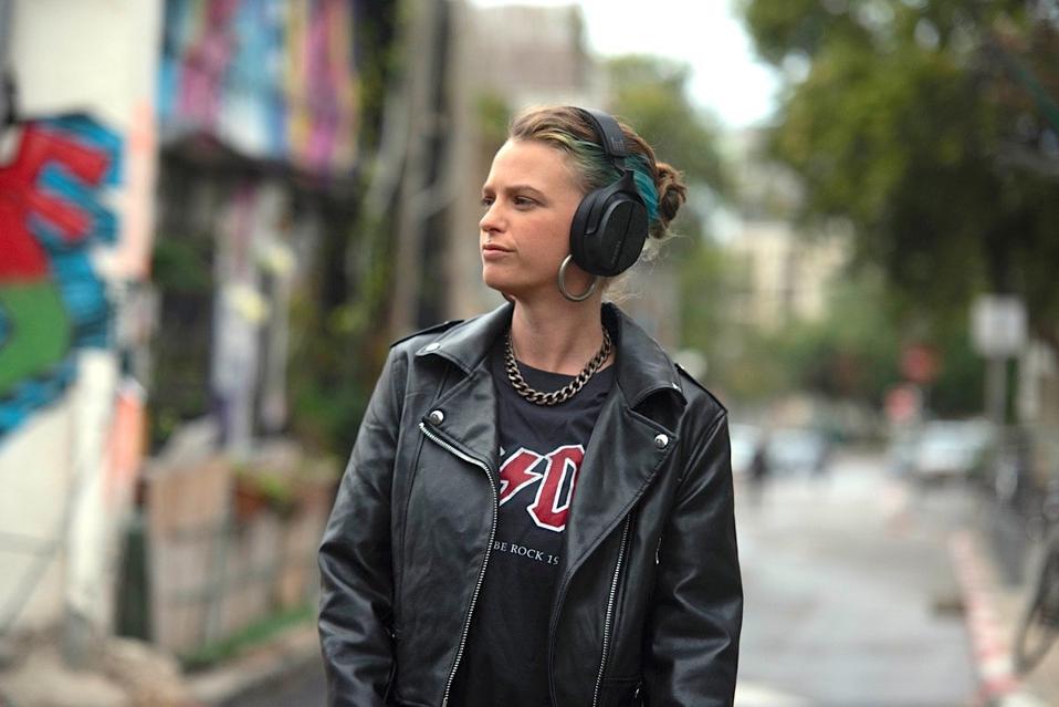 These New Wireless Headphones Are Designed With Heavy Metal Fans In Mind