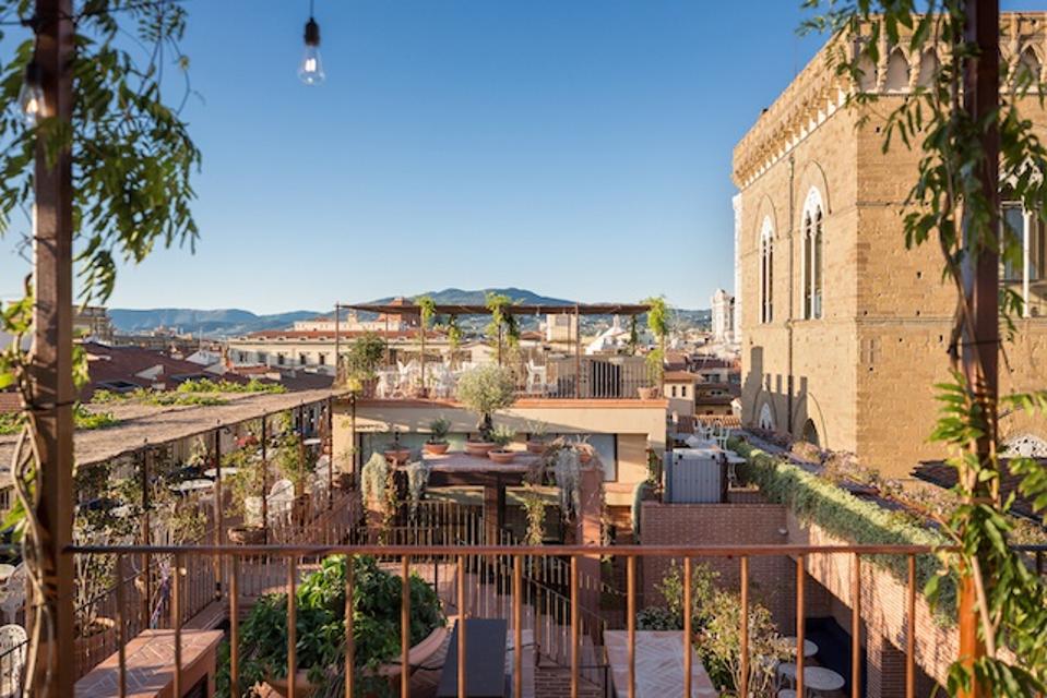 Visit These Bucketlist Rooftops Around The World