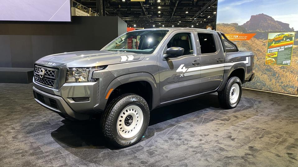 2022 Nissan Frontier Concepts Get Creative, Not Crazy