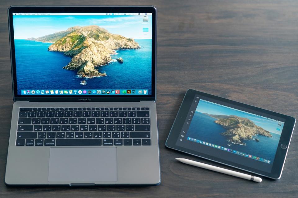 Apple’s Latest MacBook Pro Rumor Sounds Too Good To Be True