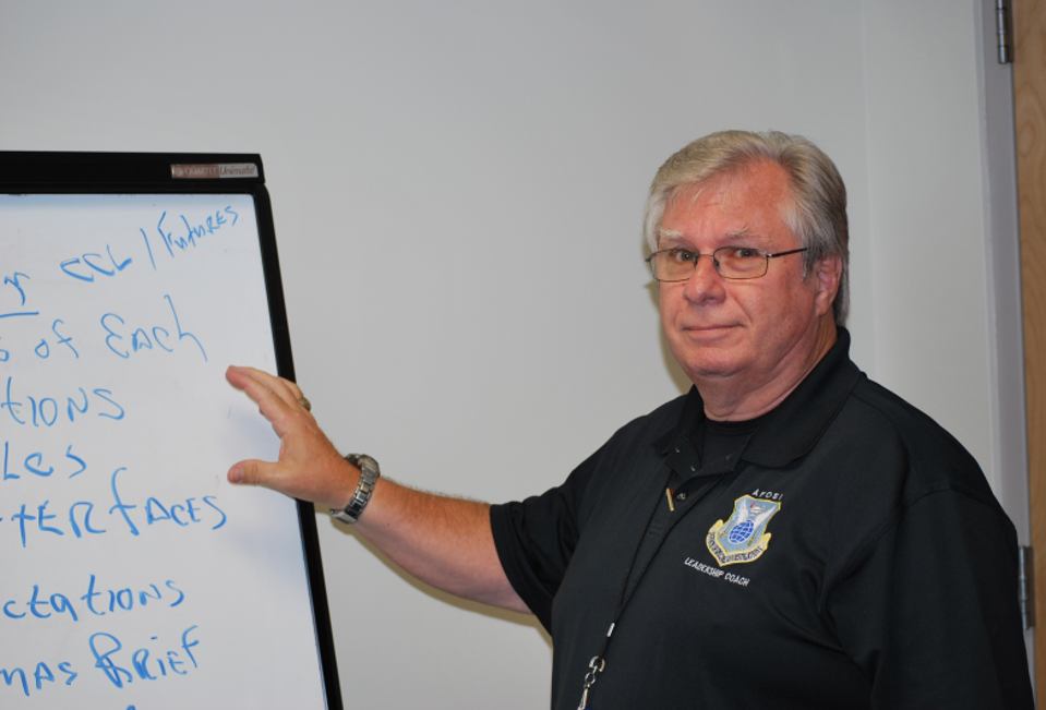 How To Build Stronger Working Relationships, From A Retired Special Agent