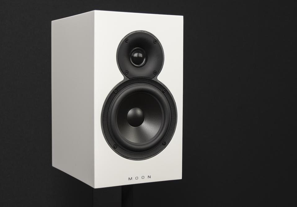 Simaudio Launches Its First Speakers In The Form Of MOON Voice 22