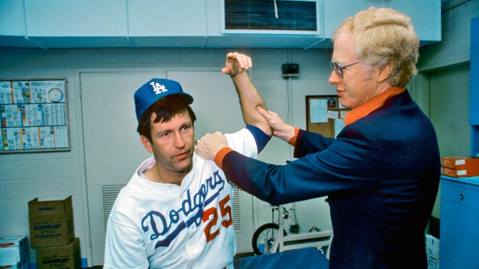 Smithsonian Delivers History And Innovation With Original Cast From ...