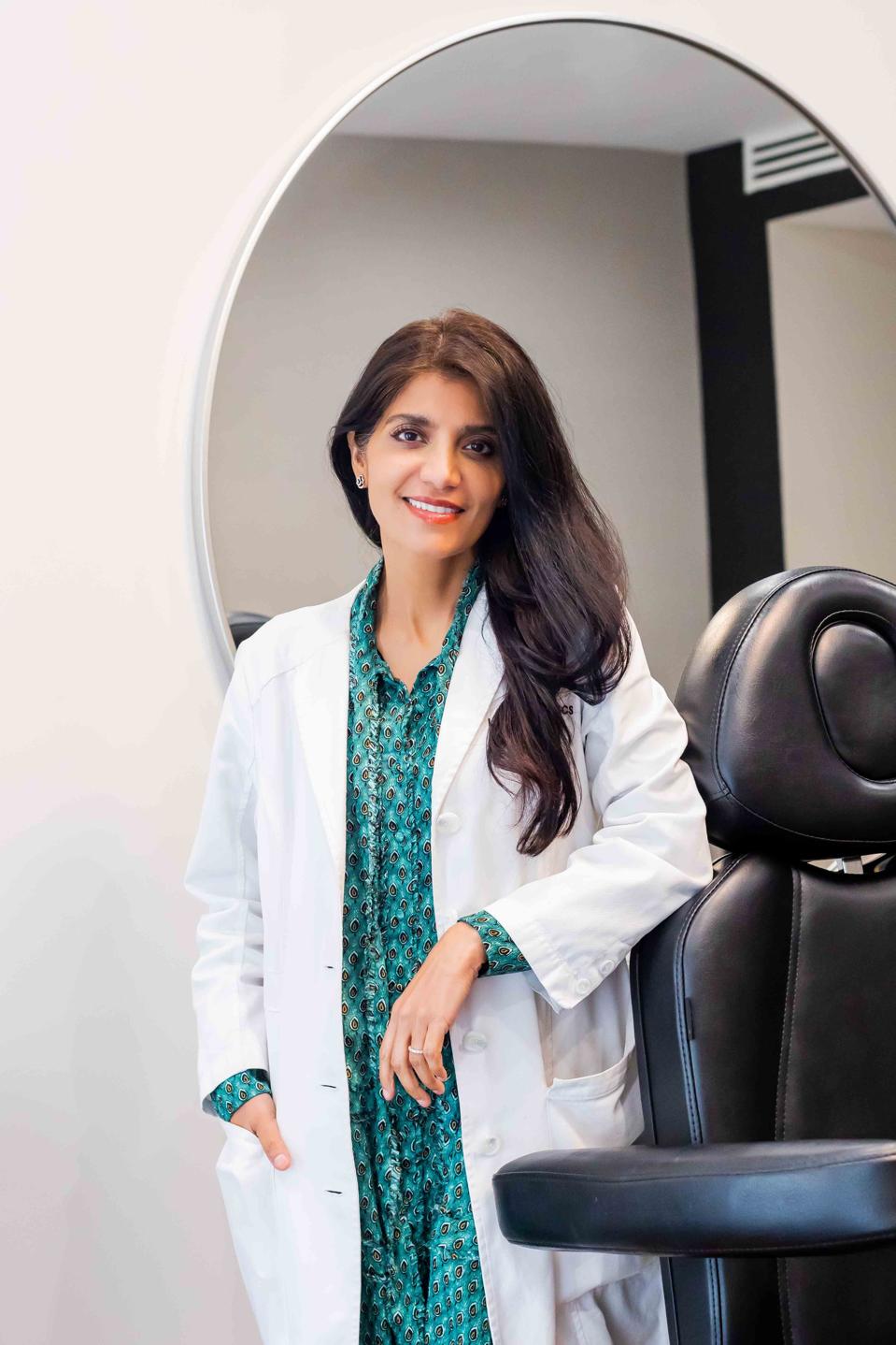 Travel Beauty Tips By New York Plastic Surgeon Dr. Lara Devgan