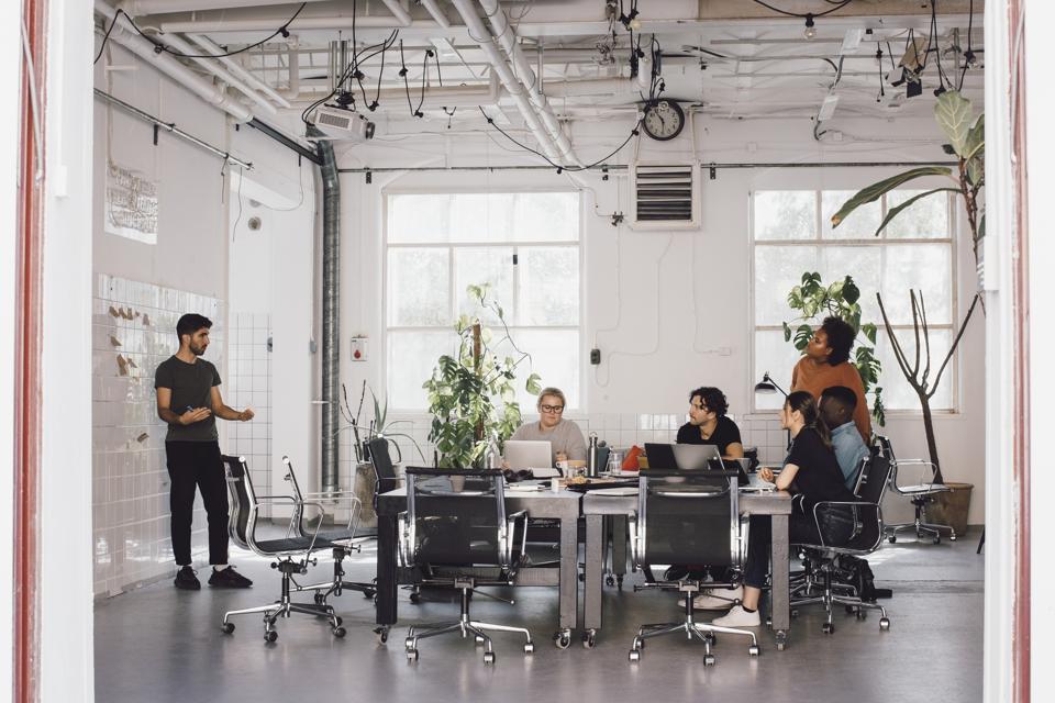 Why A Start-Up Has To Balance Strategic And Operational Thinking