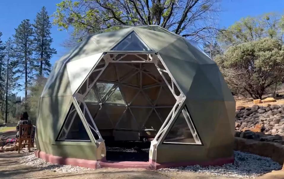 Here’s The Carbon-Neutral Bioceramic Geodesic Dome Home With A 500-Year ...