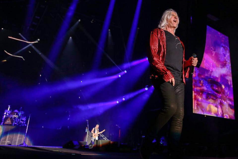 Def Leppard, Mötley Crüe, Poison And Joan Jett A Home Run At Wrigley Field