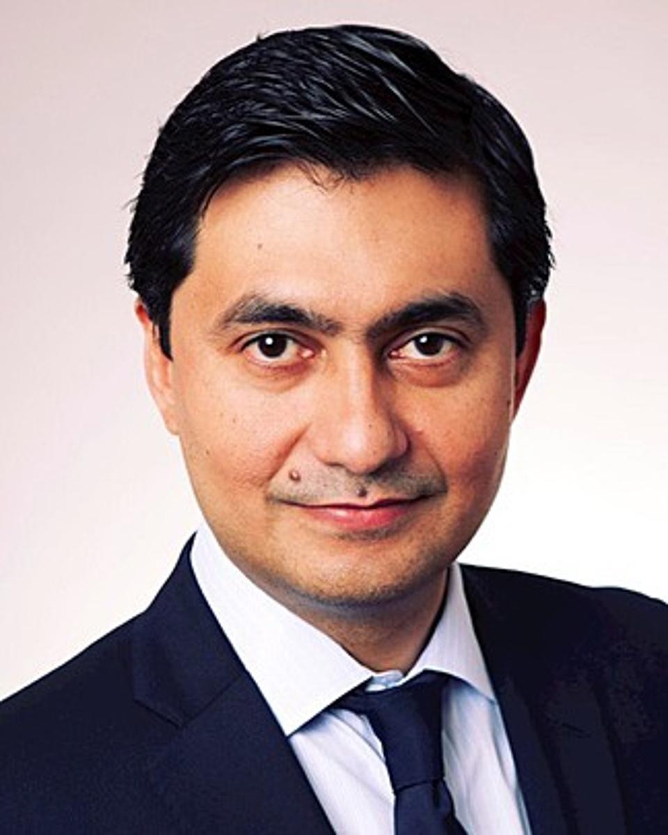 Morgan Stanley Advisor Uses Lessons From Growing Up In India To Manage ...