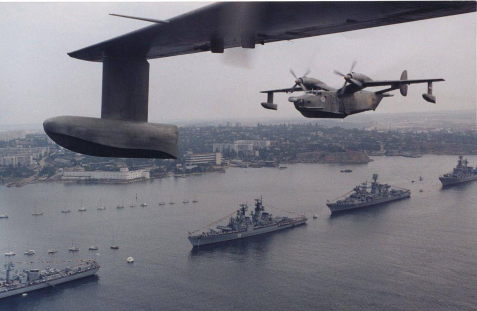 Incredibly, Russia’s 50-Year-Old Seaplanes Are Still Flying Around The ...