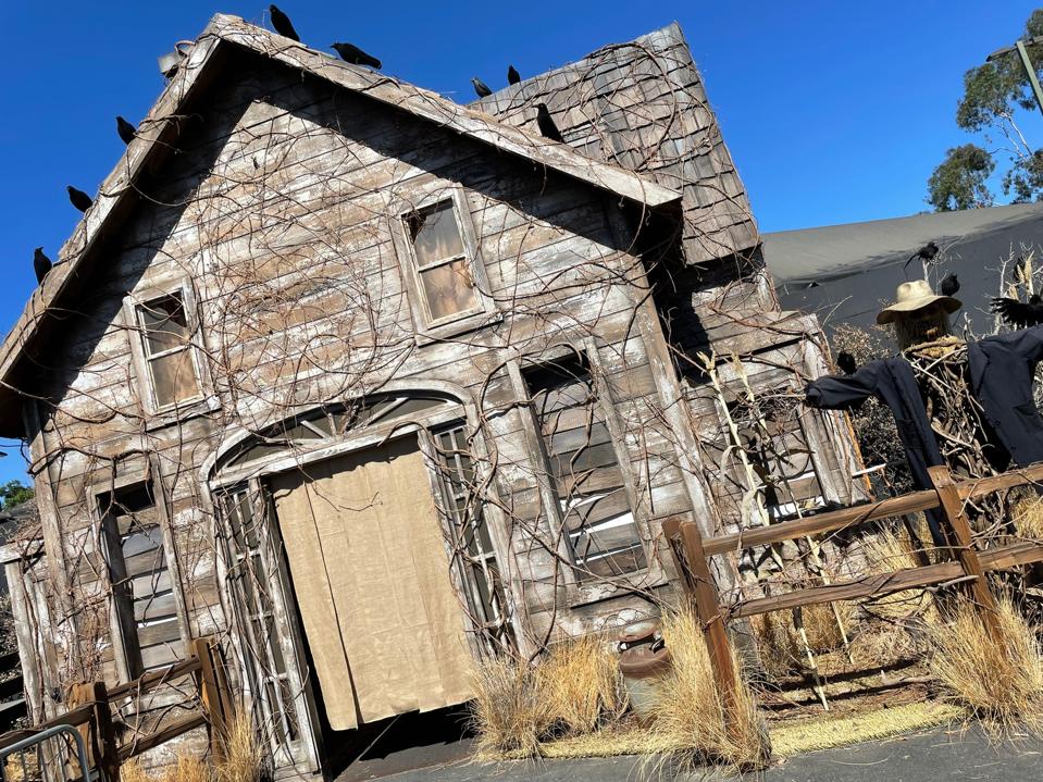 Behind The Screams Of ‘Scarecrow: The Reaping’ At Halloween Horror ...