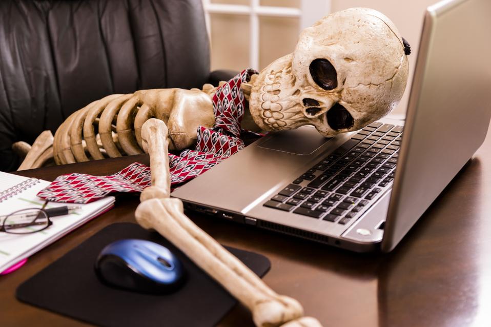 10 Signs You Could Be Working Yourself To Death In A Hybrid World