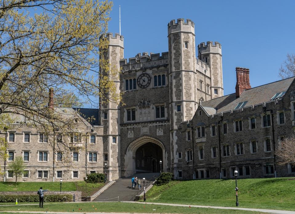 Princeton University To Cover All College Costs For Students From ...