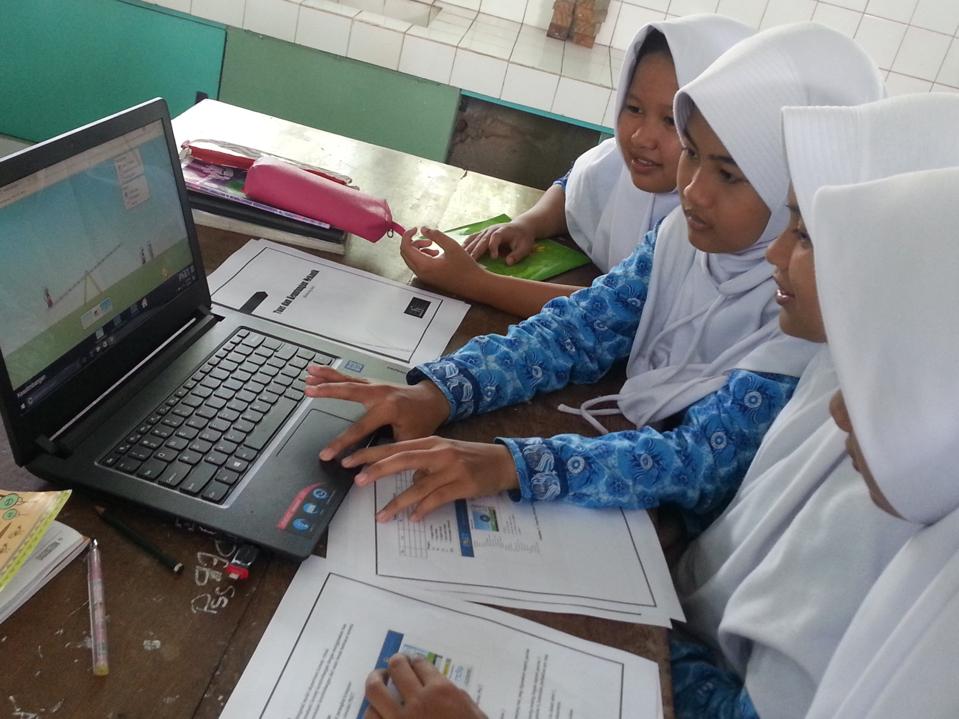 PhET Interactive Simulations: Putting Students In The Driver’s Seat Of ...