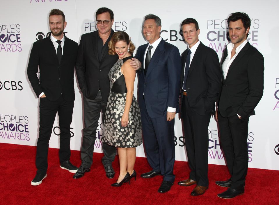 It Took 30 Years, But The 'Fuller House' Cast Finally Won A People's ...