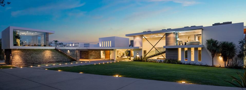 5 Striking Homes With Windows Designed To Capture Multimillion-Dollar Views