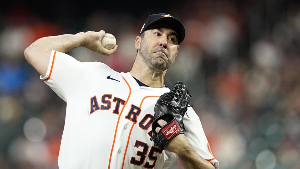 Astros’ Justin Verlander Finishes Strong, Deserves AL Cy Young Award