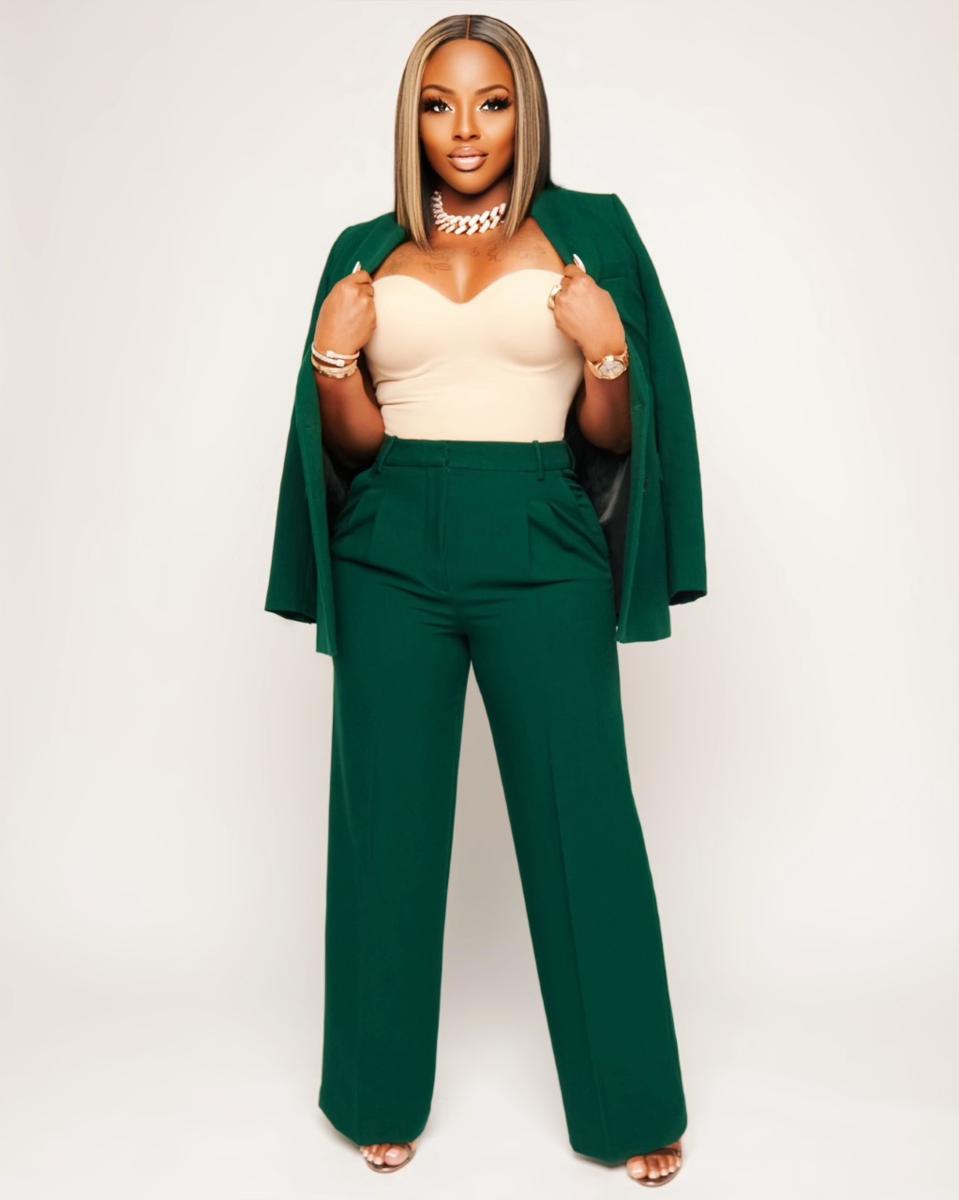 How Social Media Influencer Sharmeeka ‘Bawse Lady’ Brooks Turned Fifty ...