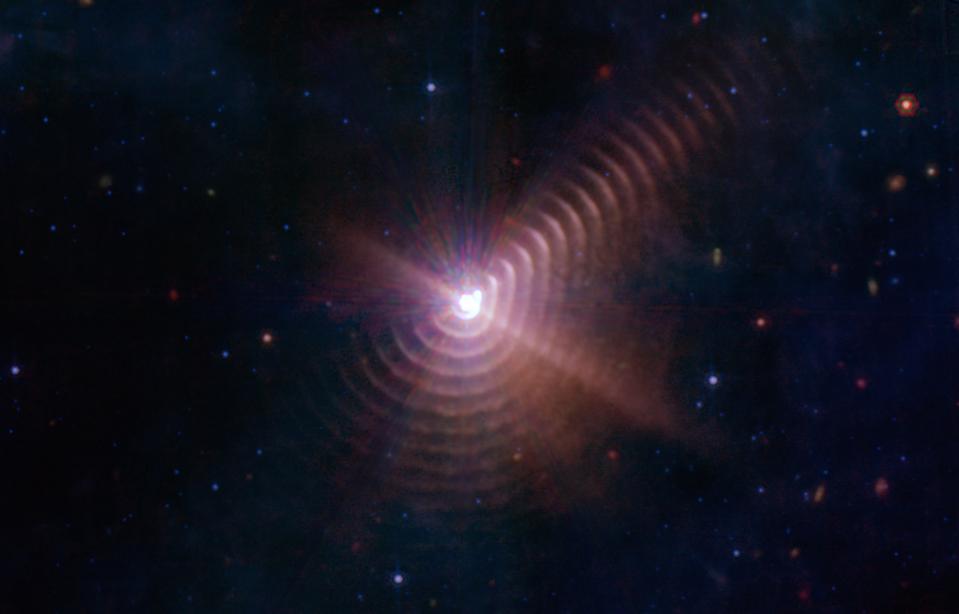 Bizarre ‘Smoke Rings’ In Space Revealed In Jaw-Dropping New Webb ...