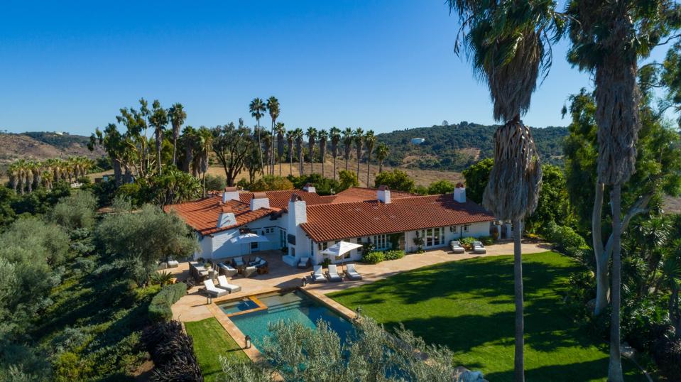 Sandra Bullock Lists 91-Acre San Diego Compound For $6 Million