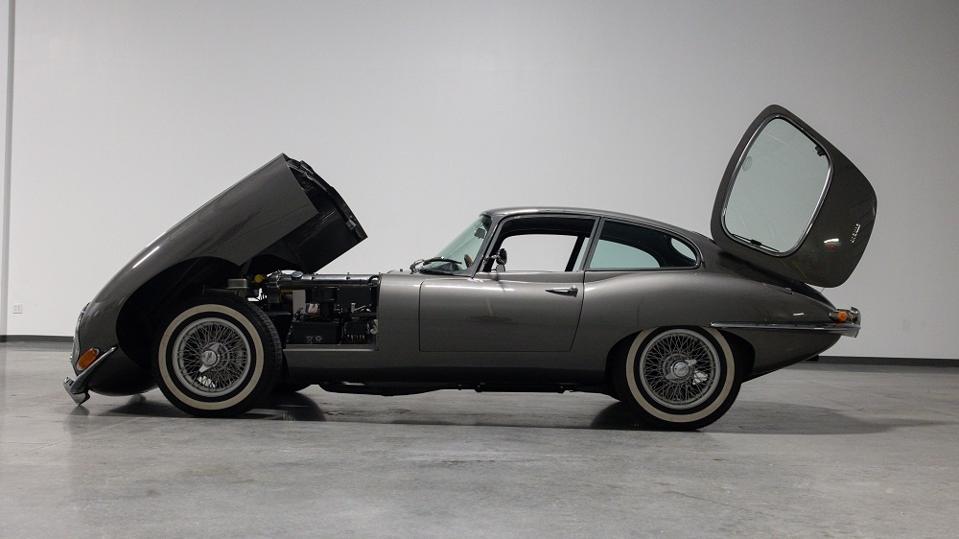 Classic Jaguar E-Types Offered As EVs