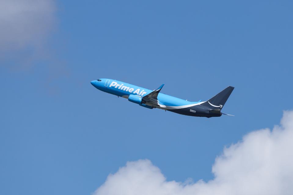 Jeff Bezos Has An Airline Called Amazon Air - And It Just Bought 15% Of ...