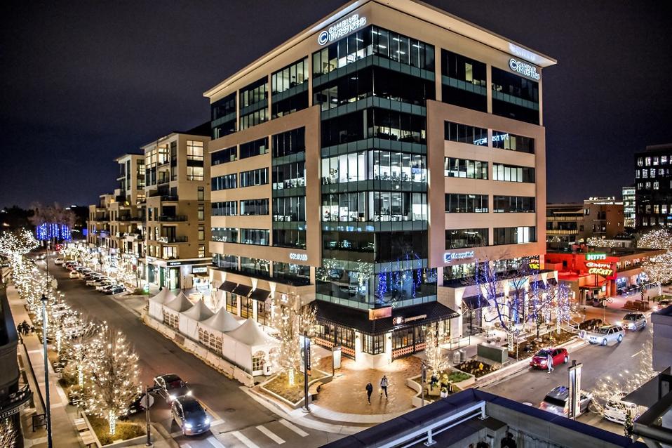 Where To Go In Denver For The Best In Shopping, Dining, And Fitness