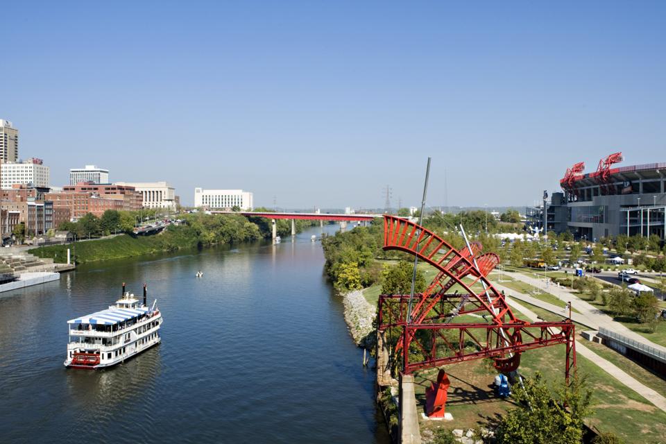 Tennessee Titans Focus On Strengthening Nashville Communities With ...