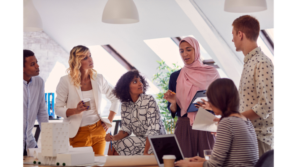 Top 4 Powerful Reasons To Embrace Collaboration Over Competition