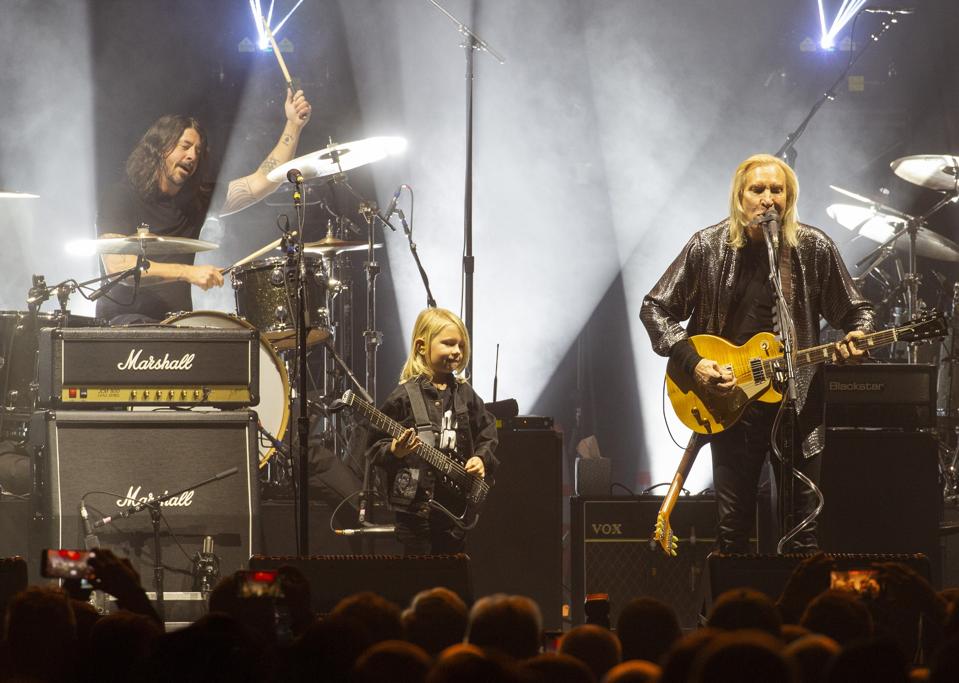 Joe Walsh And James Gang Celebrate Vets With A Little Help From Dave ...