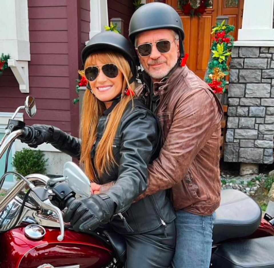 Jane Seymour And Joe Lando From ‘Dr. Quinn, Medicine Woman’ Reunite For ...