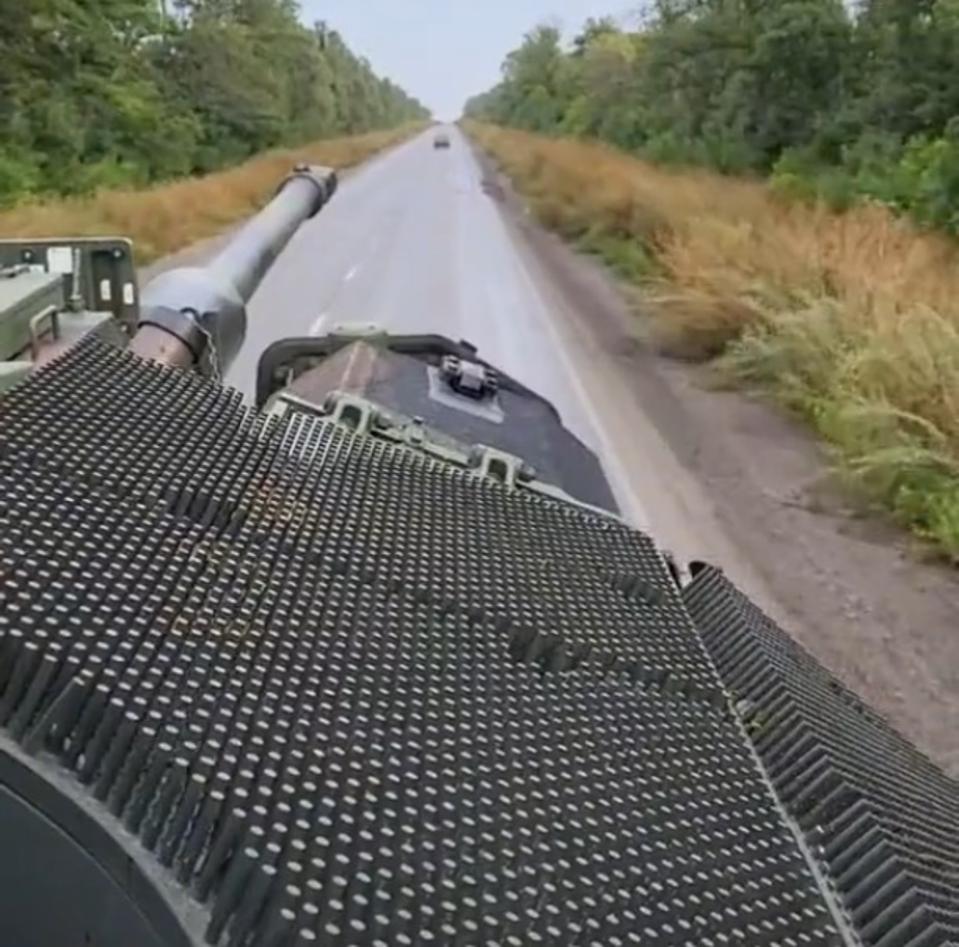 Hedgehog Armor Saves Ukraine’s German-Built Super Howitzer From Russian Kamikaze Drone