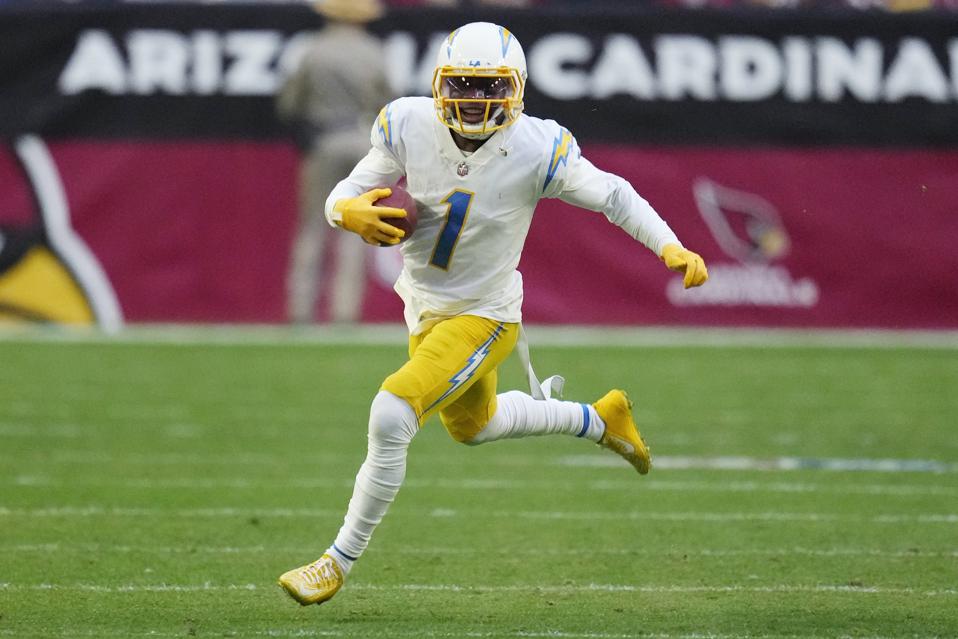 DeAndre Carter Didn’t Sign For Peanuts, But Few Los Angeles Chargers ...