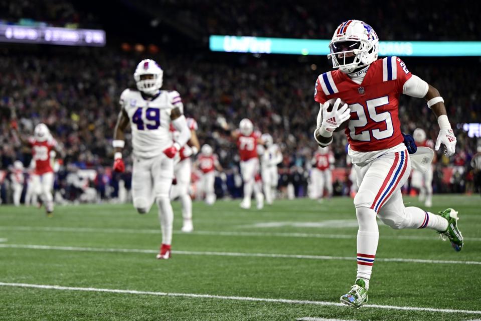 New England Patriots Rookie Marcus Jones Has Caught Coach Troy Brown’s Praise ‘All Over The Field’