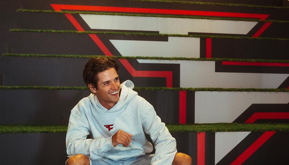 ‘Fortnite’ Star Nate Hill Is Living The Dream As He Signs With New ...