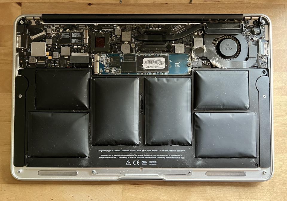 PSA: Keep An Eye On Your Older Laptops For Swelling Batteries