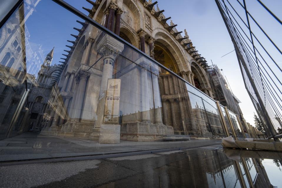 The Glass Barriers Saving Venice’s 900-Year-Old Church From Flooding