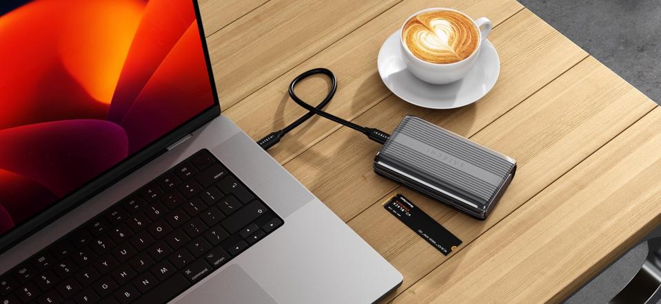 Satechi Launches New USB4 Drive Enclosure And 200W GaN Charger