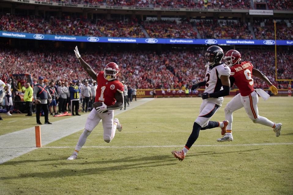 Kansas City Chiefs Touchdown Machine Jerick McKinnon Is In A Contract Year