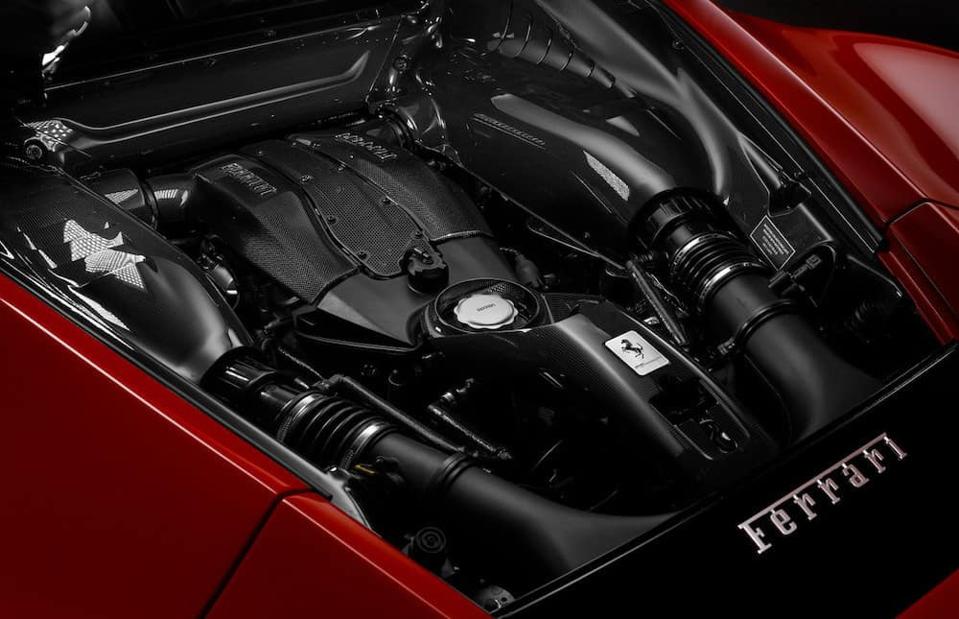 Ferrari F8 Tributo: World's Greatest Engines