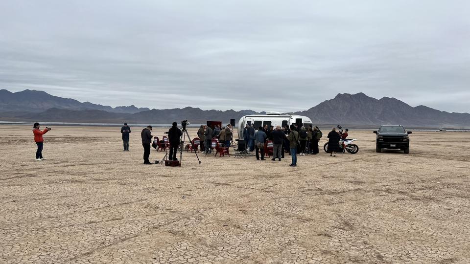 Snapdragon Satellite Allows You To Message From Around The World